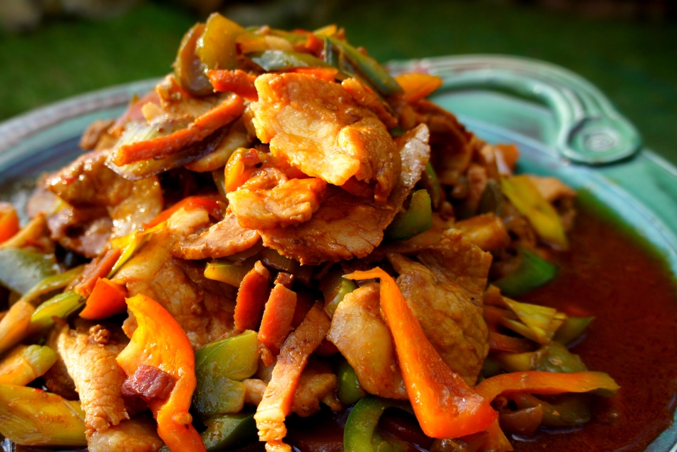 Twice-cooked pork with Sichuan soy bean pastes and leek (Hui Guo Rou ...