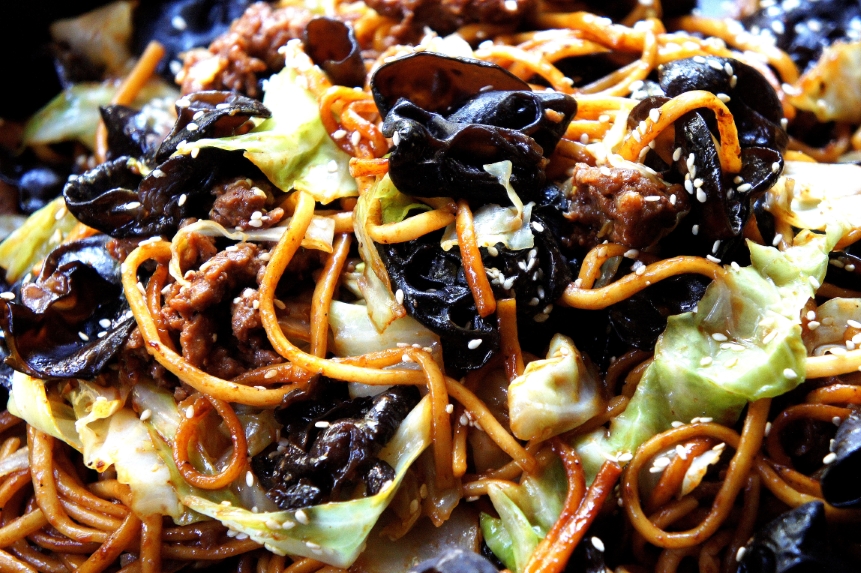 Noodles with beef, cloud ear and vegetables – DelishHomeCook.com – Eat ...